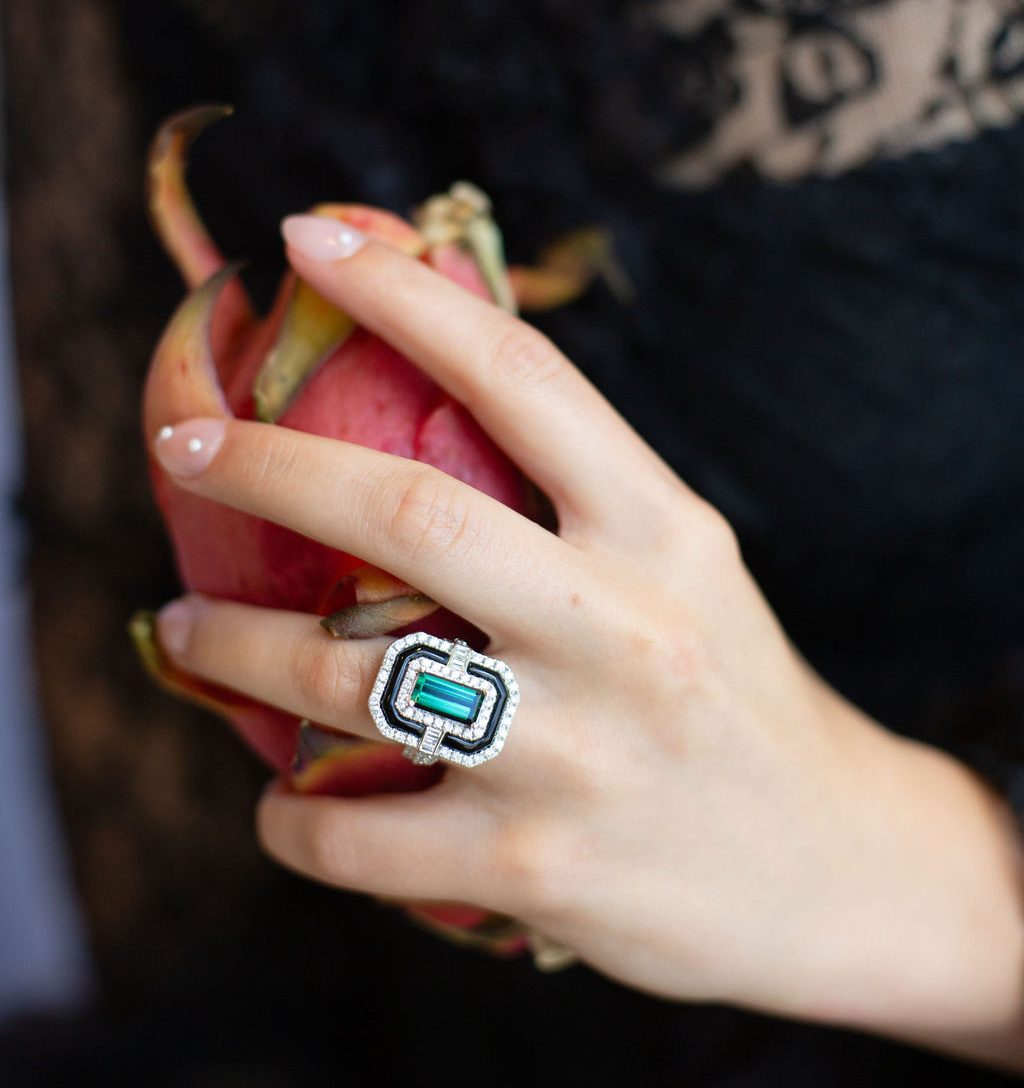 5 Reasons to Wear Vintage Jewelry | Argo & Lehne Jewelers